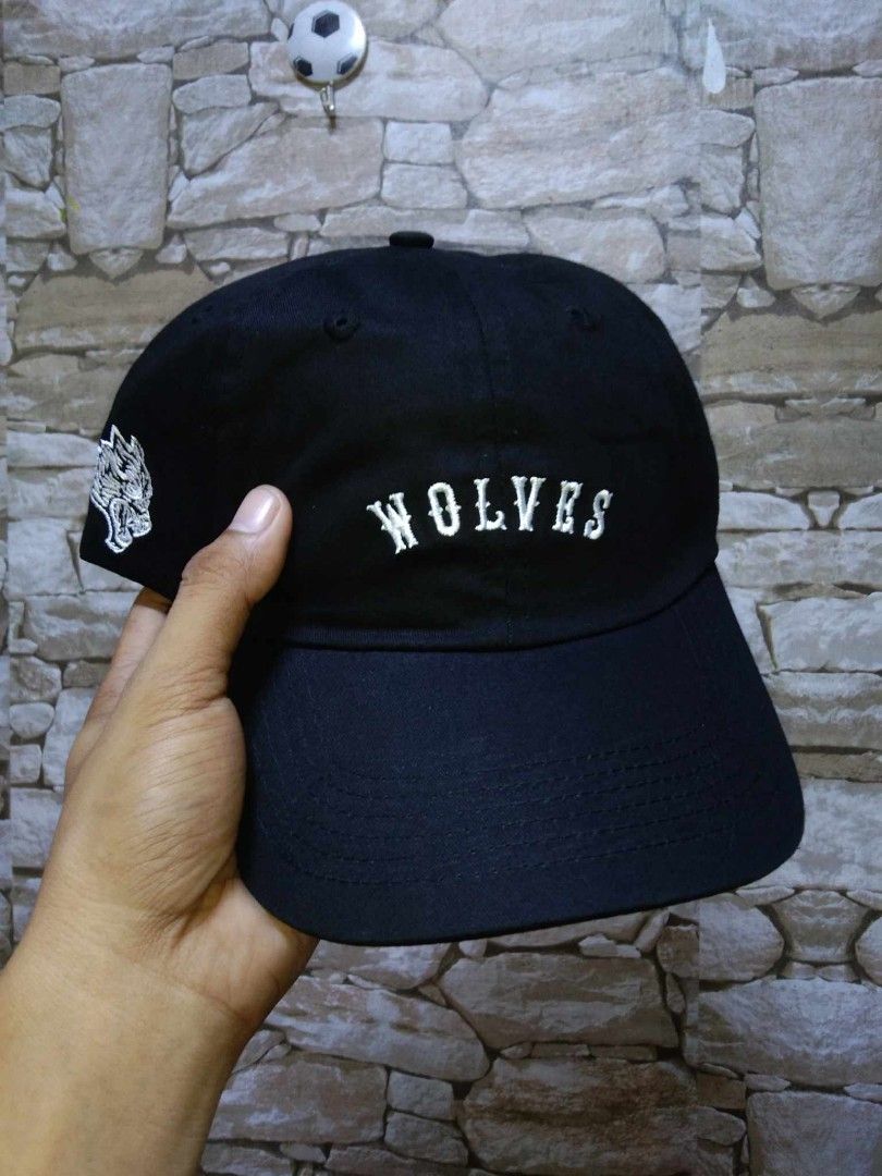 Darc sports wolves dadhat, Men's Fashion, Watches & Accessories, Caps ...