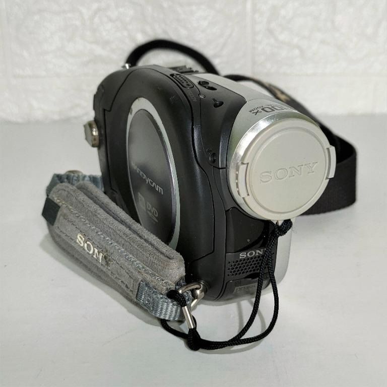 DEFECTIVE Sony Handycam DCR-DVD92 NTSC Camcorder 20x Optical Zoom w/o ...