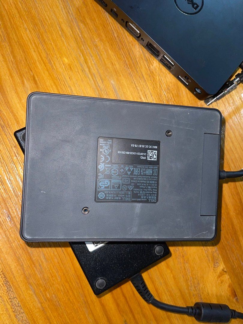 Dell WD15 docking station 180W, Computers & Tech, Parts & Accessories ...