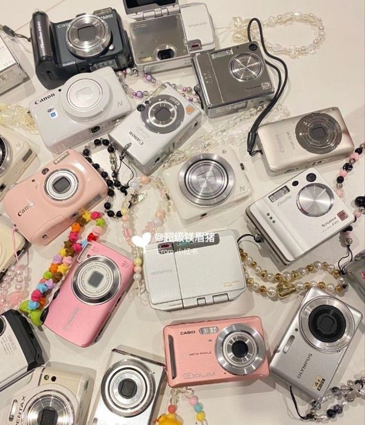 Digi cam, Photography, Cameras on Carousell