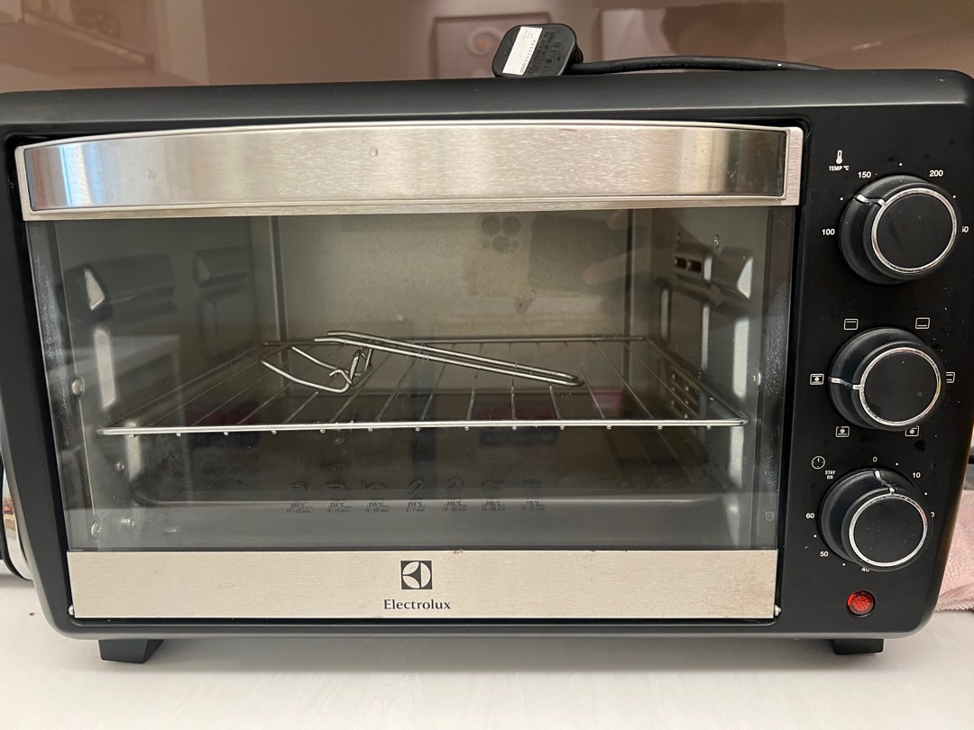Electrolux toaster oven selling cheap!, TV & Home Appliances, Kitchen Appliances, Ovens ...