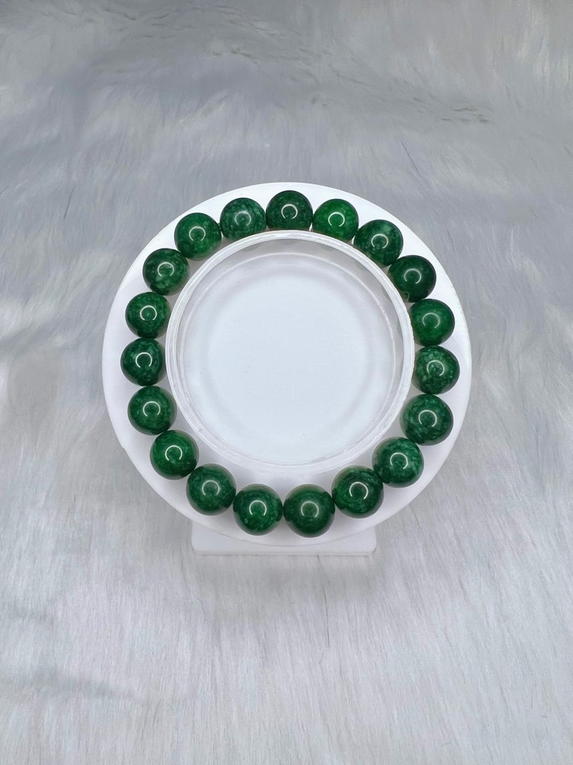 Emerald Jade 10mm, Women's Fashion, Jewelry & Organizers, Bracelets on ...