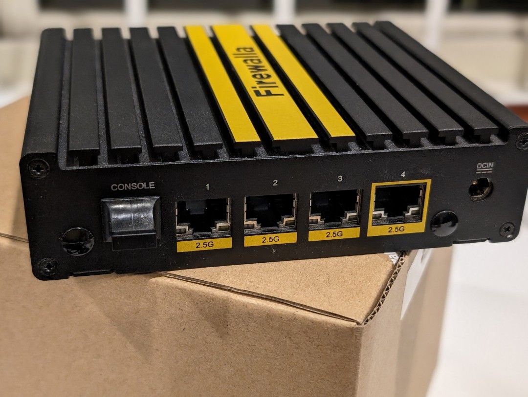 Firewalla Gold Plus: 2.5G Cyber Security Firewall & Router, Computers ...