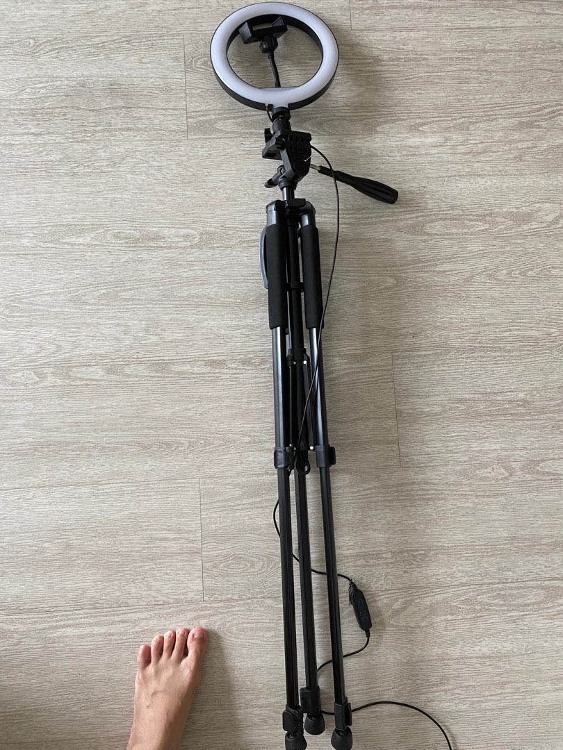 Flash with stand, Photography, Photography Accessories, Flashes on ...