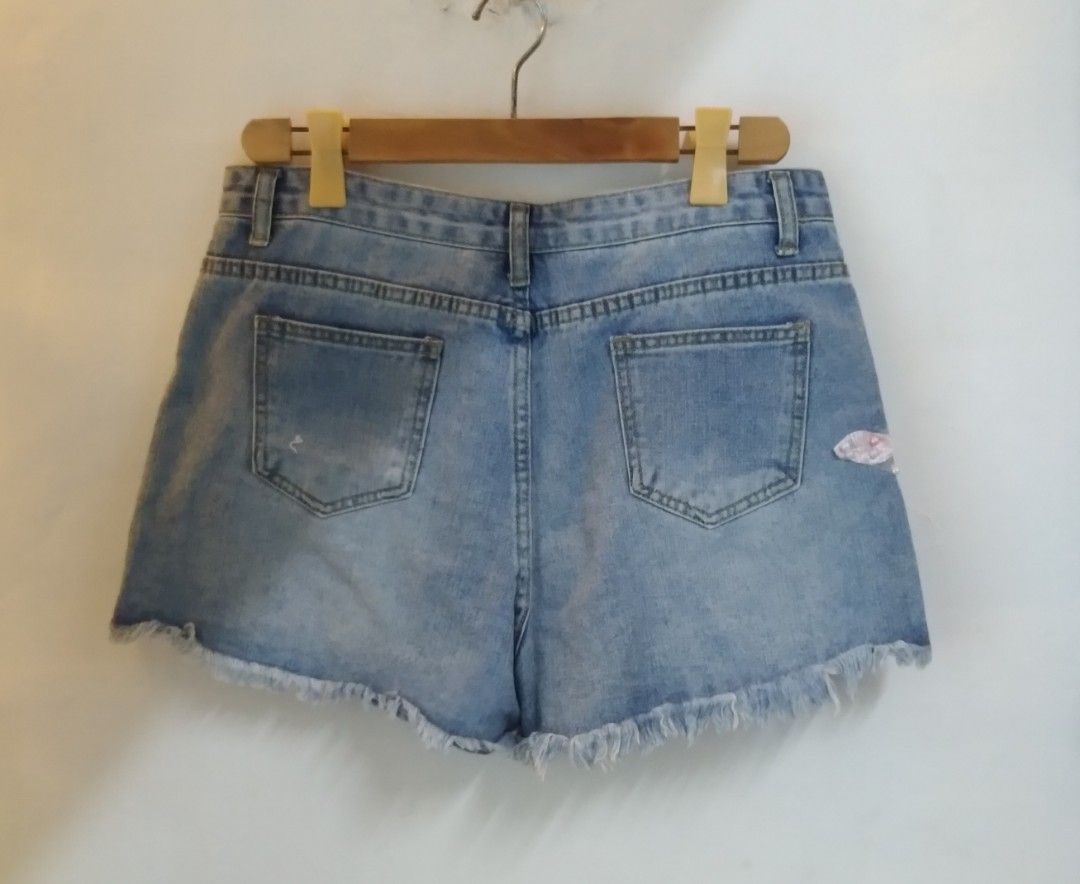 FLOWER EMBELLISHED TATTERED SHORT S, Women's Fashion, Bottoms, Shorts ...