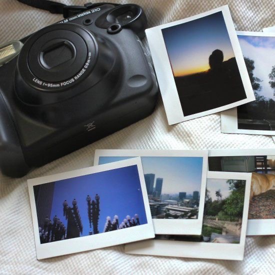Fujifilm Instax Wide 200, Photography, Cameras on Carousell