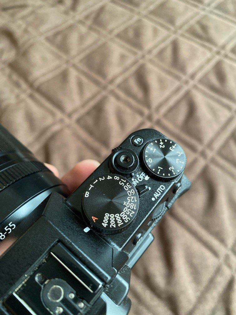 Fujifilm XT20 (X-T20) with 18-55mm kit, Photography, Cameras on Carousell