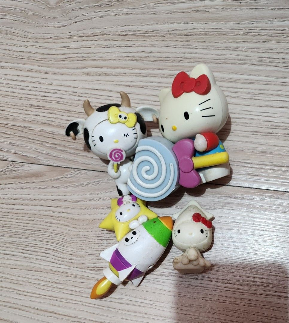 Hello Kitty Figures Hobbies And Toys Toys And Games On Carousell