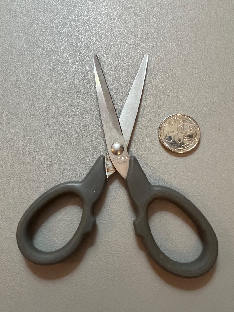Ikea scissors, Furniture & Home Living, Cleaning & Homecare Supplies ...