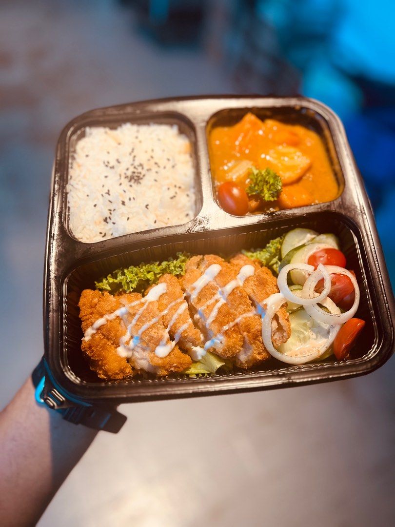Japanese curry with Crispy cutlet bento, Food & Drinks, Local Eats on ...