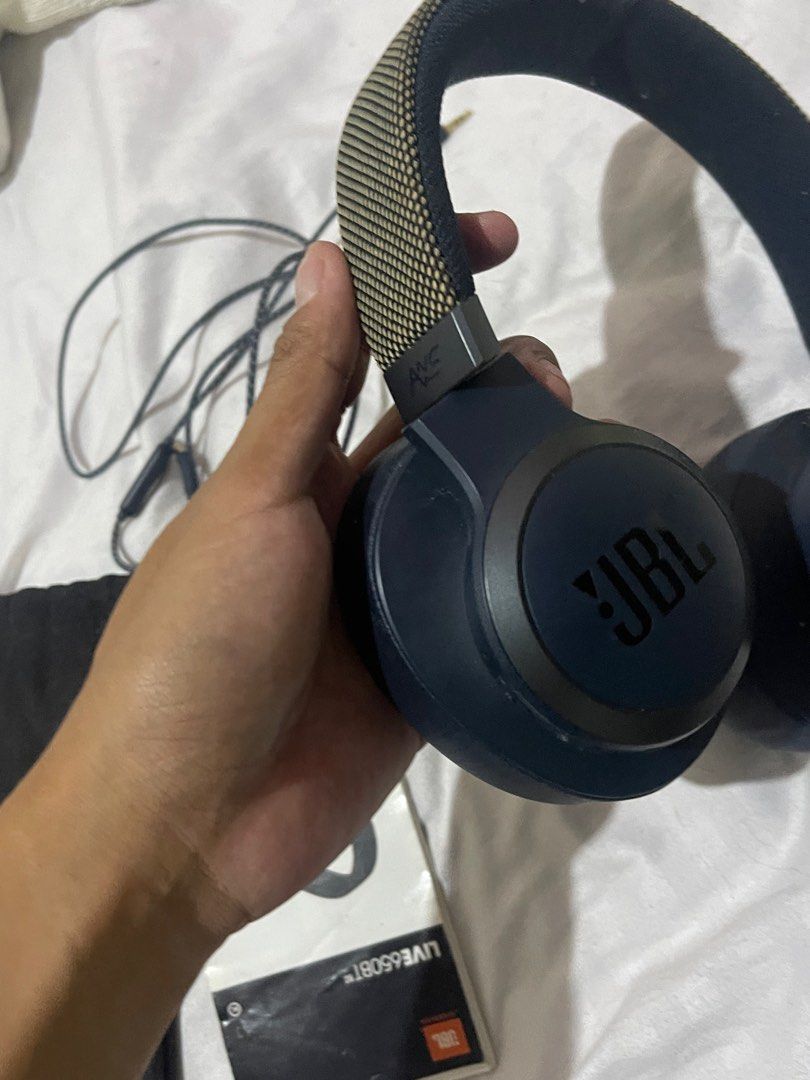 JBL 650BTNC Headphone, Audio, Headphones & Headsets on Carousell