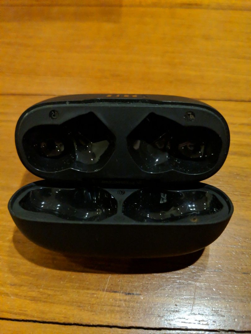 JBL Wave Beam Charging Case Only, Audio, Earphones on Carousell