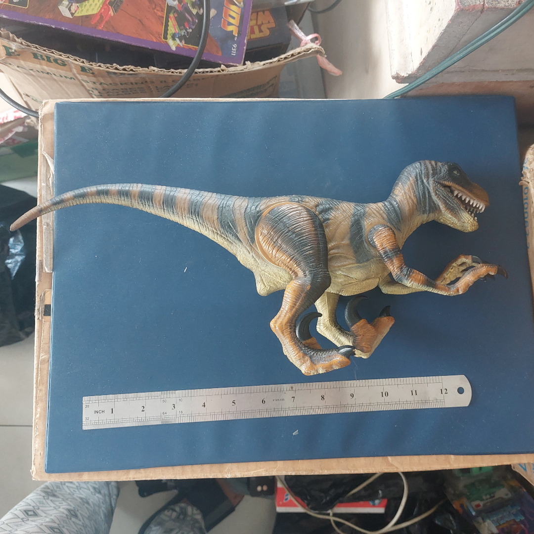 Jurassic Park The Lost World Utahraptor Kenner The Lost World Dinosaur ...