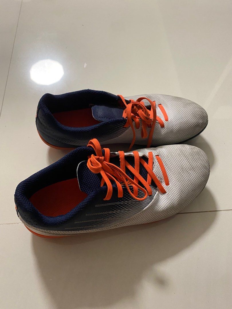 Kipsta Football Shoe, Luxury, Sneakers & Footwear on Carousell