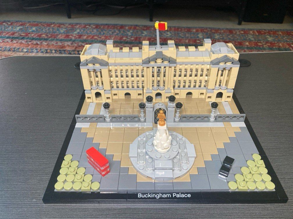 LEGO: Buckingham Palace (Retired), Hobbies & Toys, Toys & Games on ...