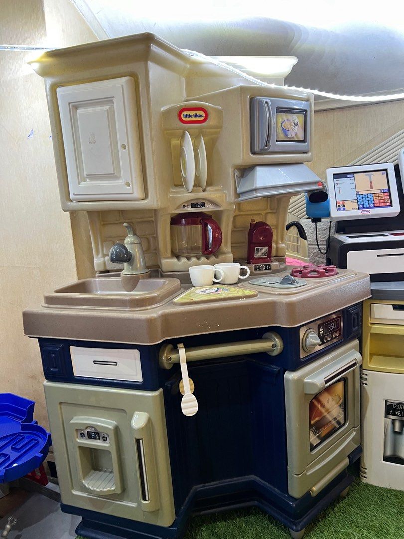 Little tikes super chef kitchen, Hobbies & Toys, Toys & Games on Carousell