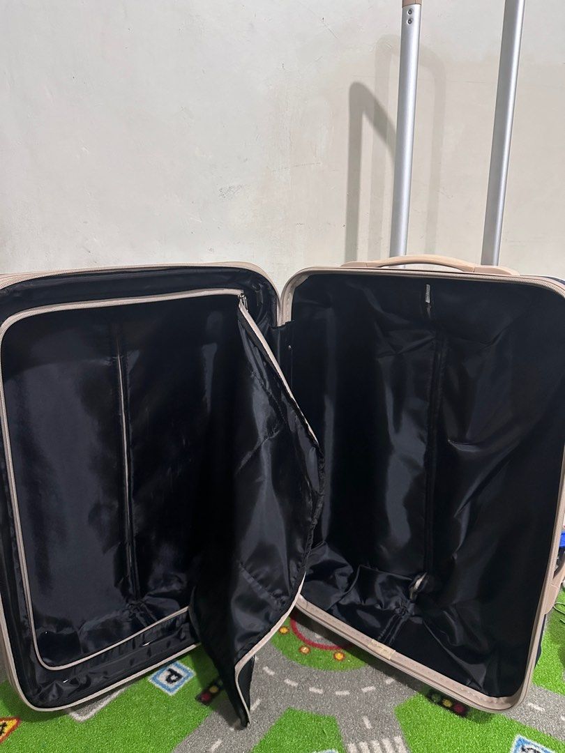 Luggage (Griffin Land) brand from Japan Expandable for extra space ...