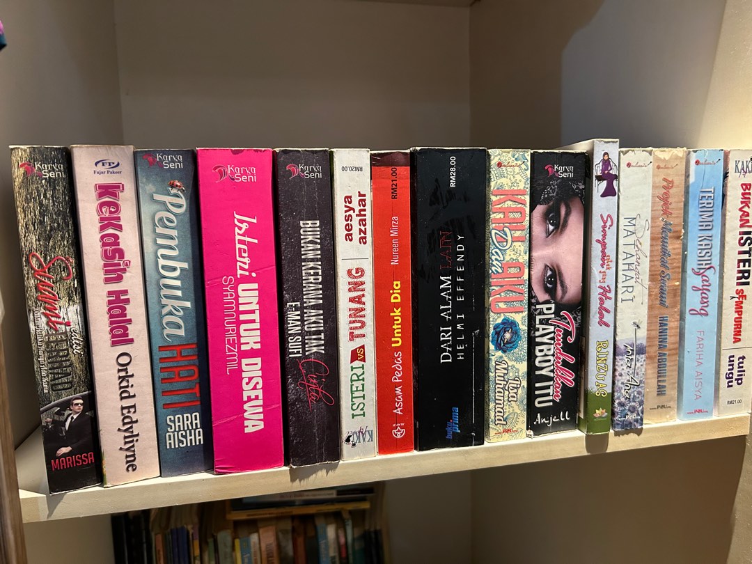 Malay novels [read description pls!], Hobbies & Toys, Books & Magazines ...