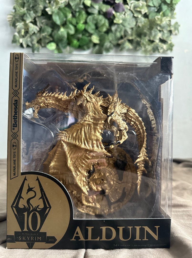Mcfarlane Skyrim Alduin Gold edition, Hobbies & Toys, Toys & Games on ...