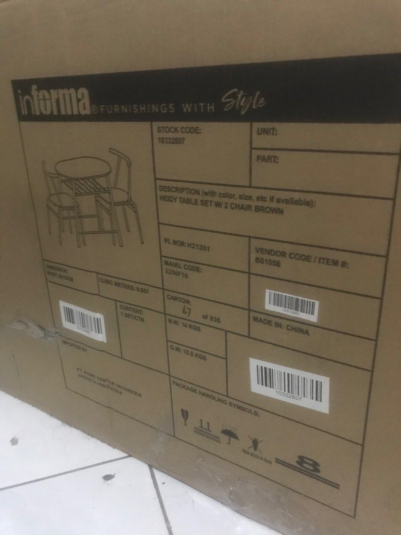 Meja Makan Informa Minimalis, Perabotan Rumah di Carousell