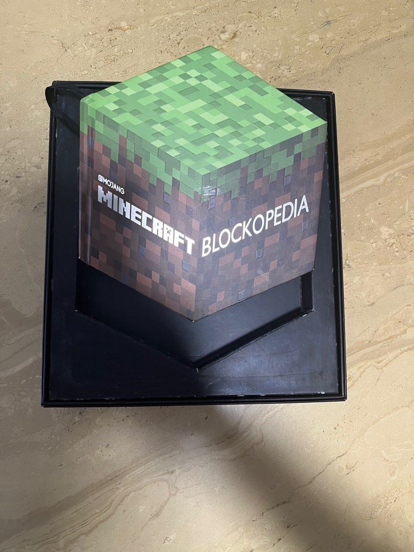 Minecraft storybook, Hobbies & Toys, Books & Magazines, Fiction & Non ...