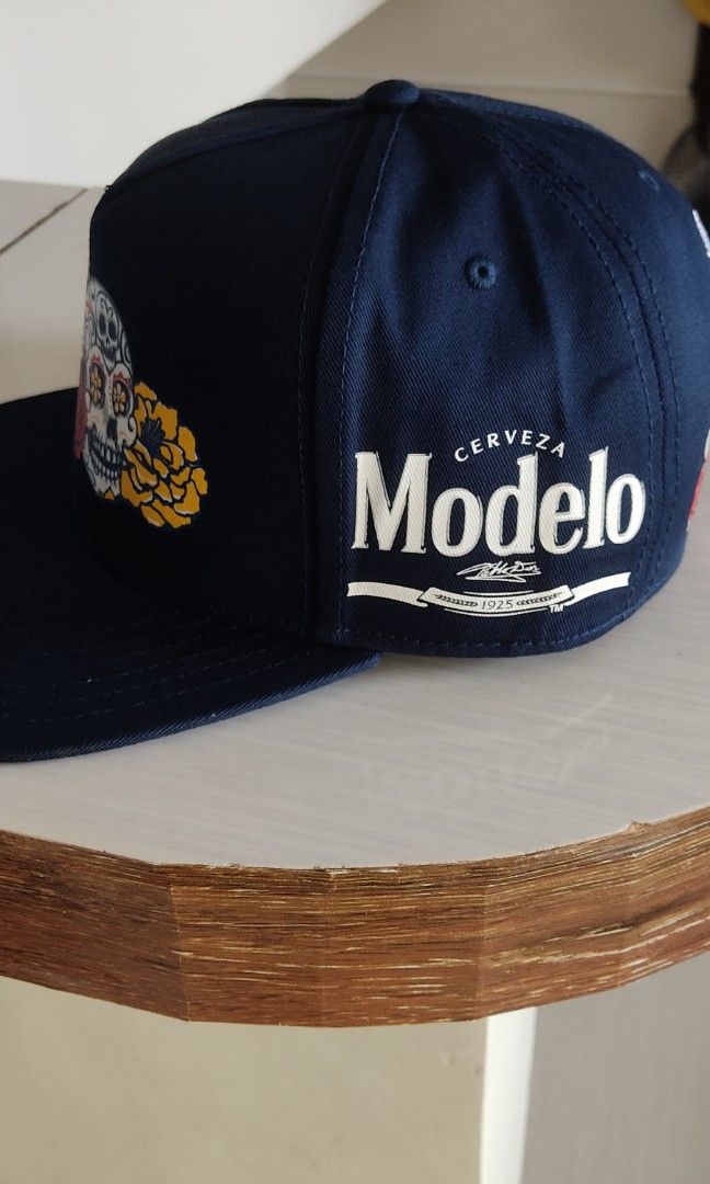 MISTER CARTOON X MODELO MR.CARTOON CERVEZA MODELO LIMITED, Men's ...