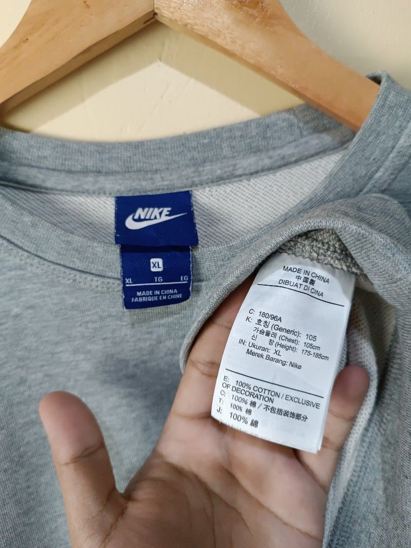 Nike Side swoosh (Gray), Men's Fashion, Activewear on Carousell
