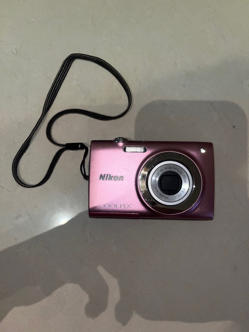 Nikon Cool Pix, Photography, Cameras on Carousell
