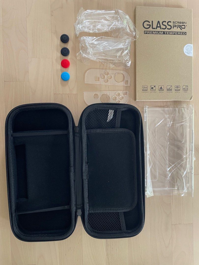 Nintendo Switch Casing with accessories, Video Gaming, Gaming ...