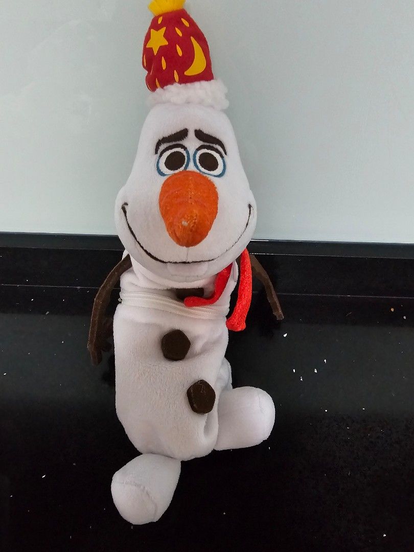 Olaf pencil case bought from Disney land, Hobbies & Toys, Memorabilia ...