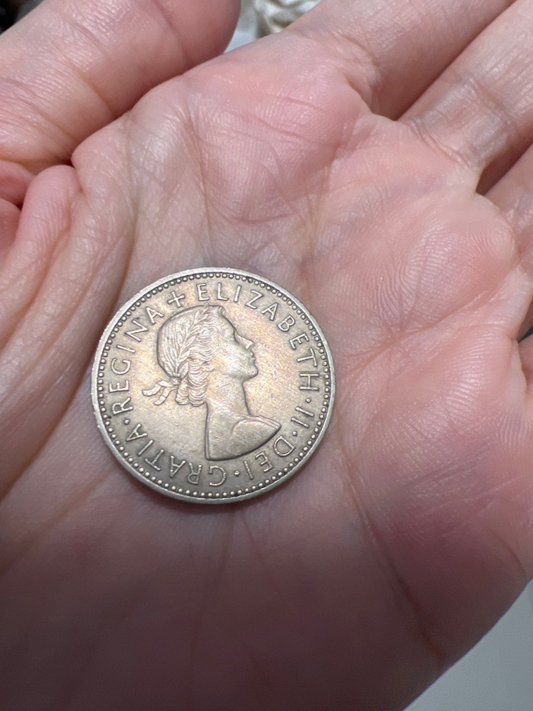 One shiling regina elizabeth coin 1962, Hobbies & Toys, Memorabilia ...