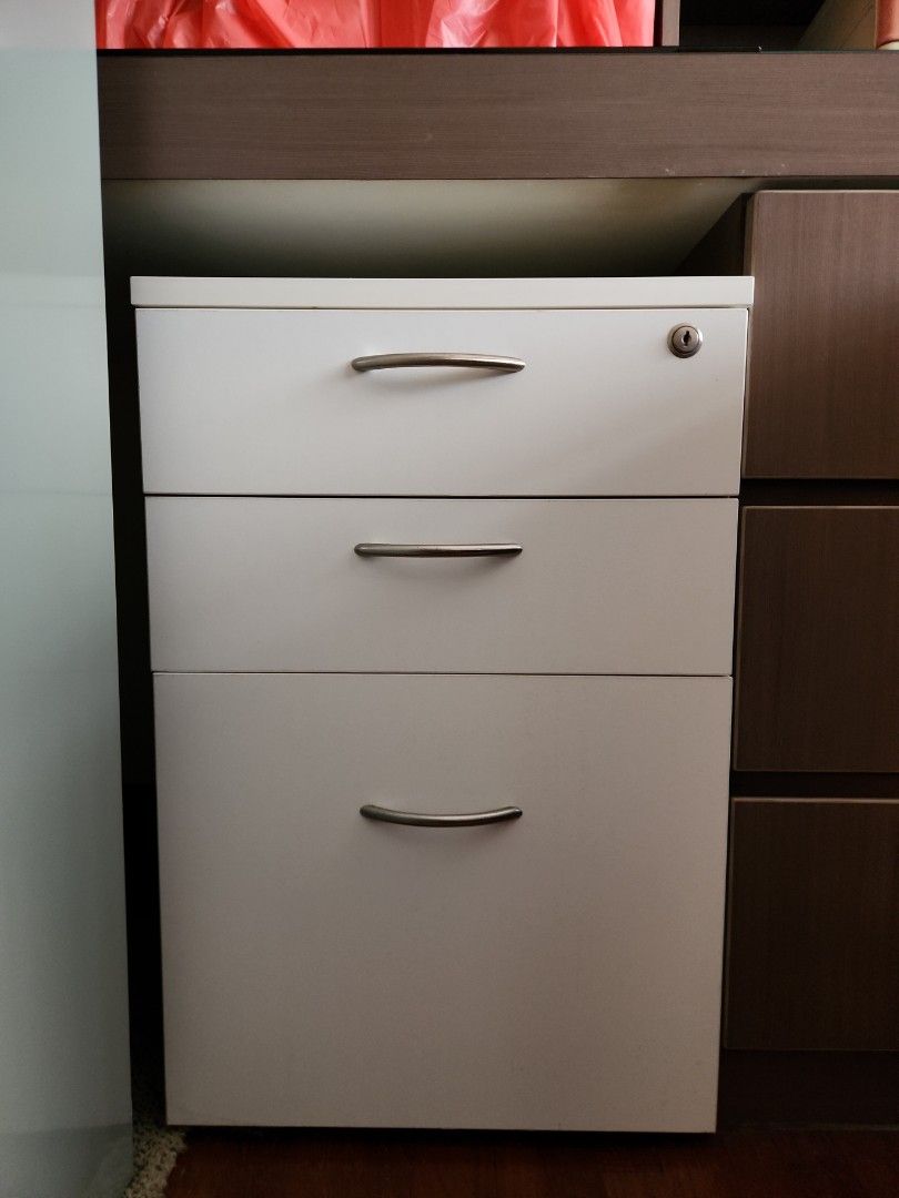 Pedestal drawers (on wheels), Furniture & Home Living, Furniture ...