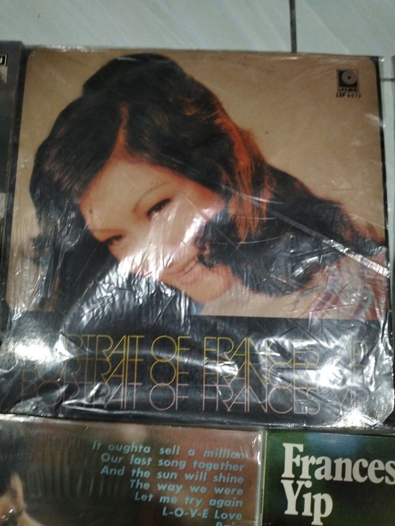 Piring hitam lama - lp frances yip, Hobbies & Toys, Music & Media, CDs & DVDs on Carousell