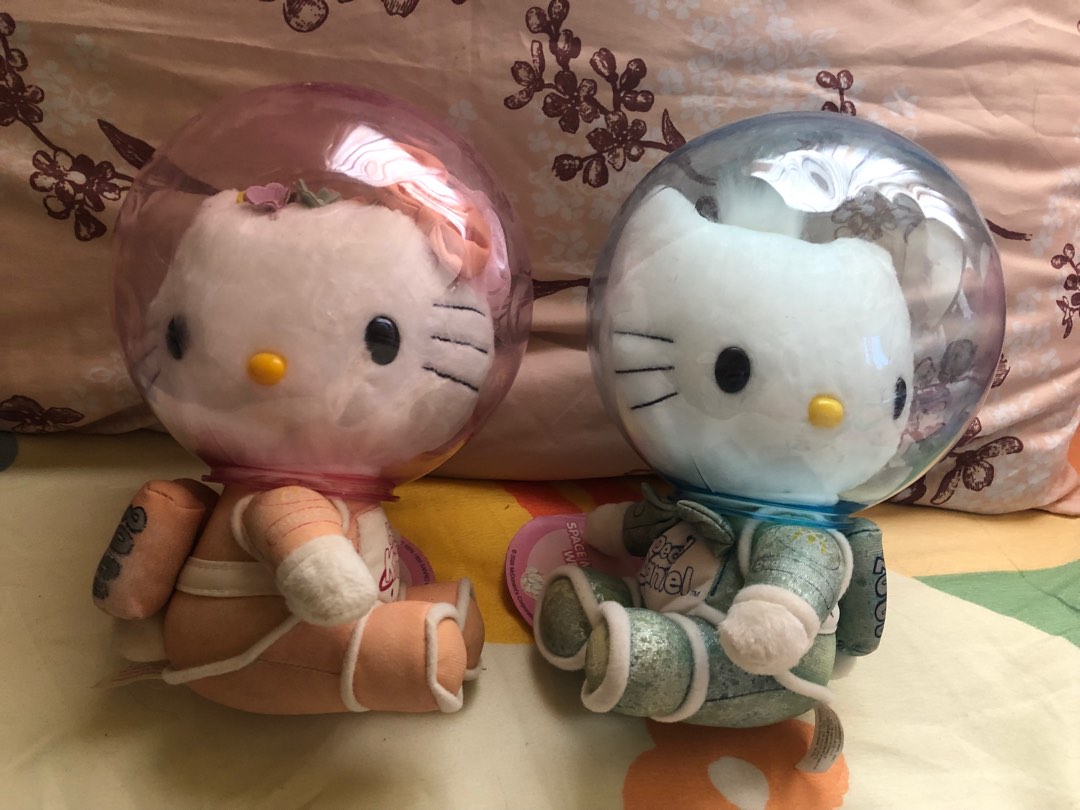 Rare Hello Kitty and Dear Daniel Astronaut, Hobbies & Toys, Toys ...