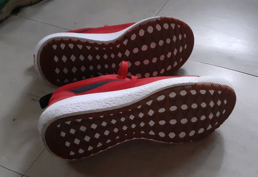 Red Rubber Shoes, Women's Fashion, Footwear, Sneakers on Carousell