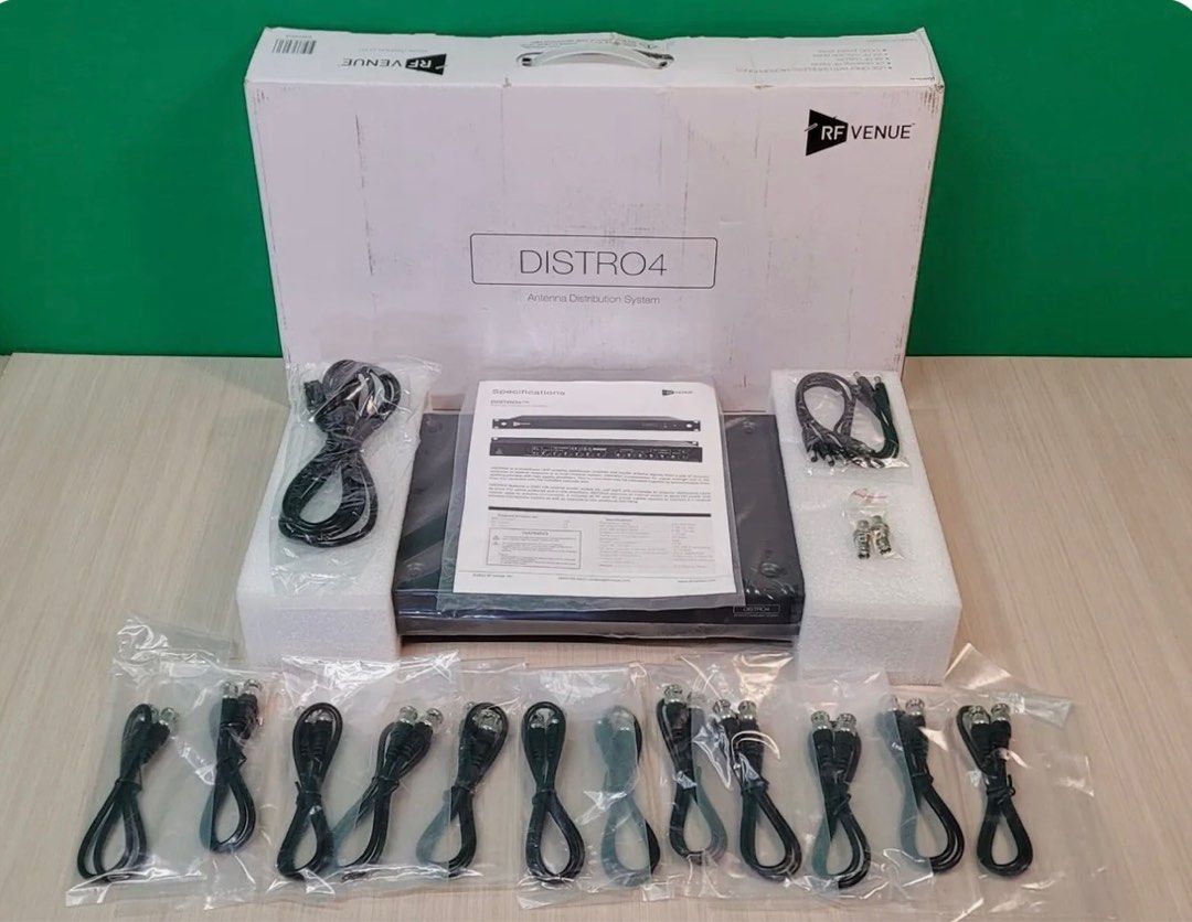 RF Venue DISTRO4 4 way distro box with cables + RF Omni Diversity Fin ...