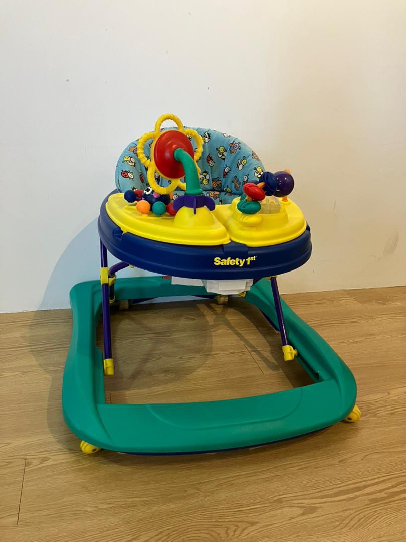 Safety 1st Walker, Babies & Kids, Infant Playtime on Carousell
