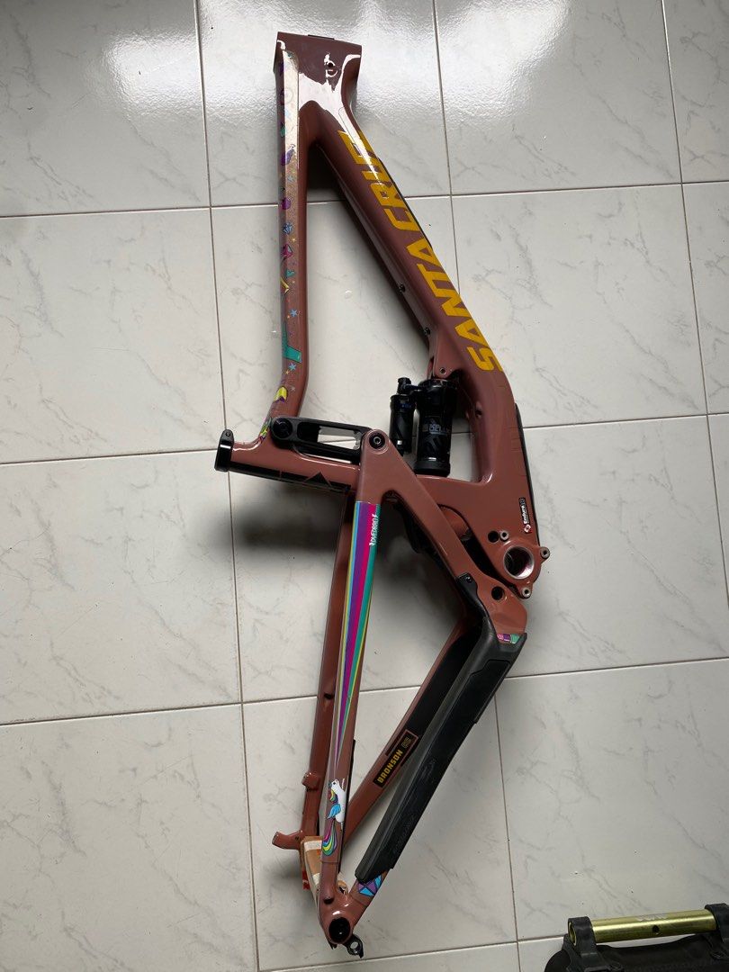 Santa Cruz Bronson 3 CC frame, Small, 27.5 MY20/21, Sports Equipment ...