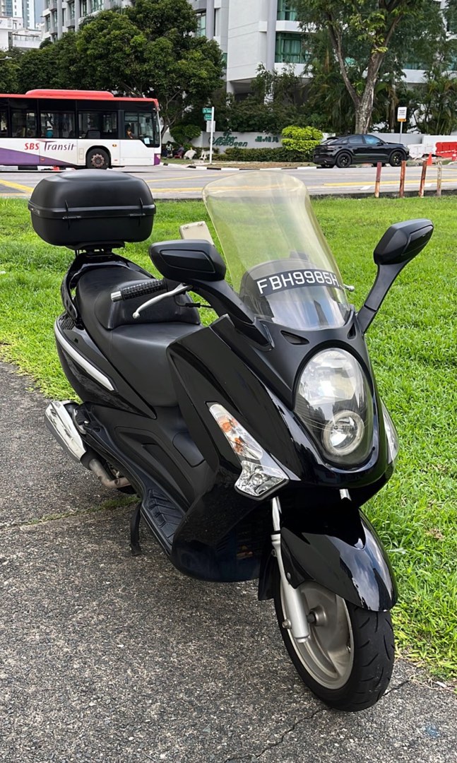 Class 2B Auto Scooter GTS 200 for sales !!! COE till 3rd of December ...