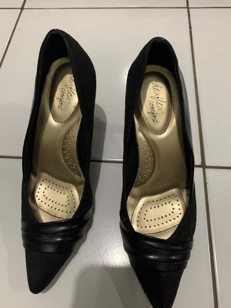 Sepatu pesta hitam hak 7 cm, Fesyen Wanita, Sepatu di Carousell