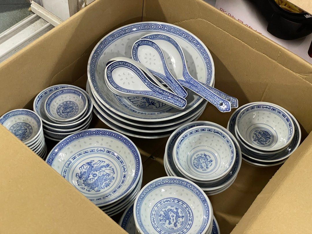 Set of vintage Blue Porcelain dinnerware , Furniture & Home Living ...