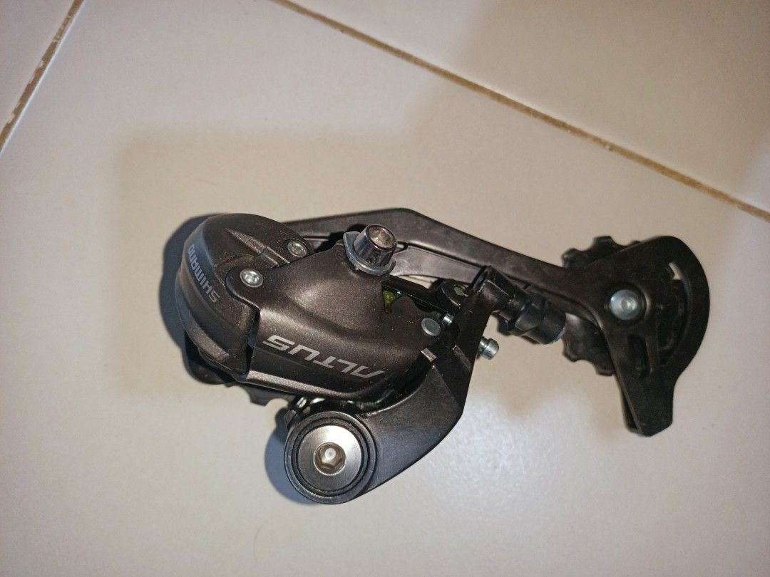 shimano altus 9speed tear derailleur, Sports Equipment, Bicycles ...
