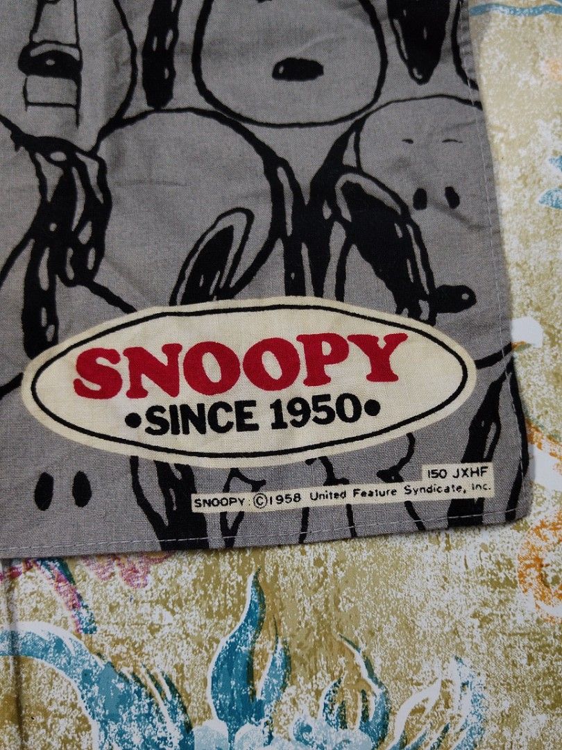 Snoopy, Women's Fashion, Watches & Accessories, Other Accessories on ...