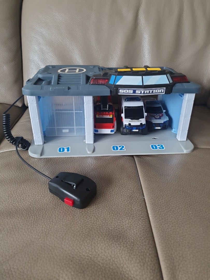 SOS station with talkie speaker, Hobbies & Toys, Toys & Games on Carousell