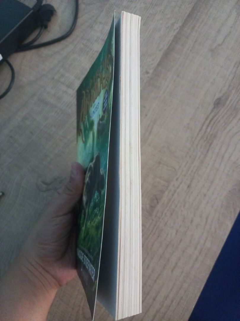 Spirit Animals Book 2 Hunted, Hobbies & Toys, Books & Magazines ...