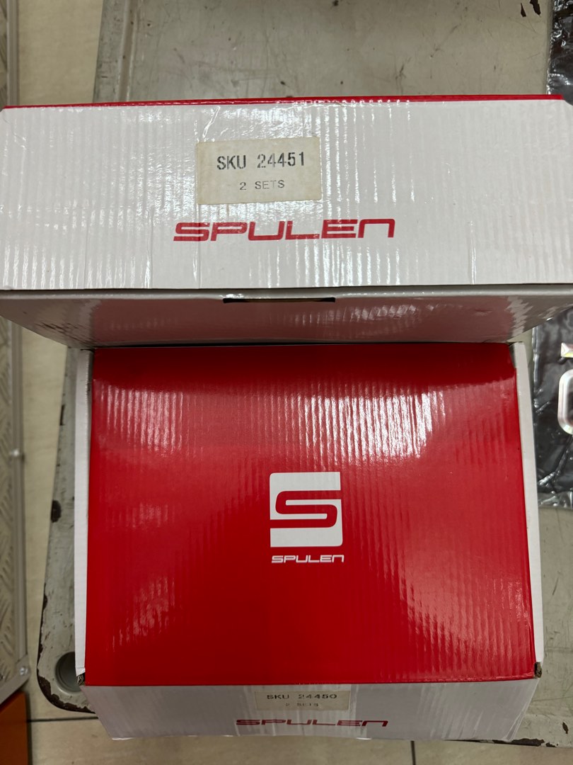 Spulen Wheel Spacer Pair & Bolts, Car Accessories, Accessories on Carousell