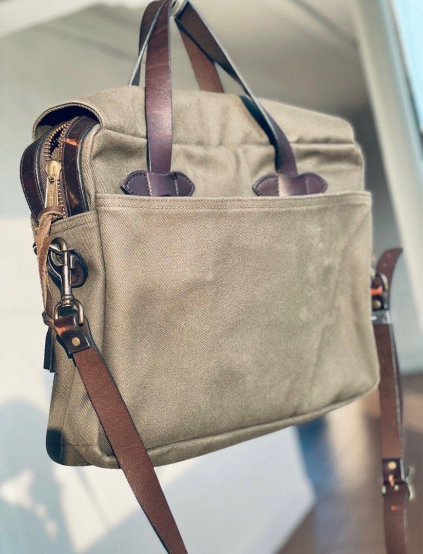 Filson Briefcase in green, Men's Fashion, Bags, Briefcases on Carousell