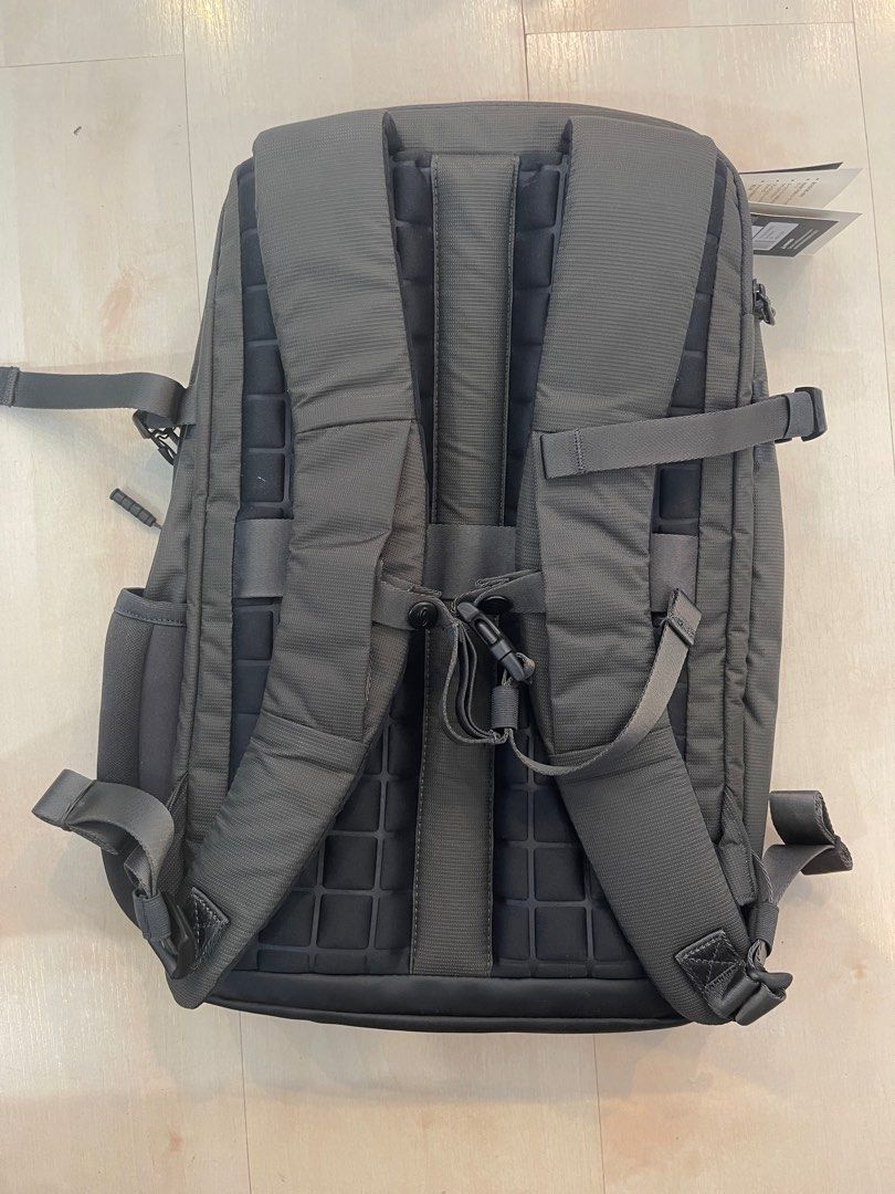 TIMBUK2 Division Backpack, Men's Fashion, Bags, Backpacks on Carousell