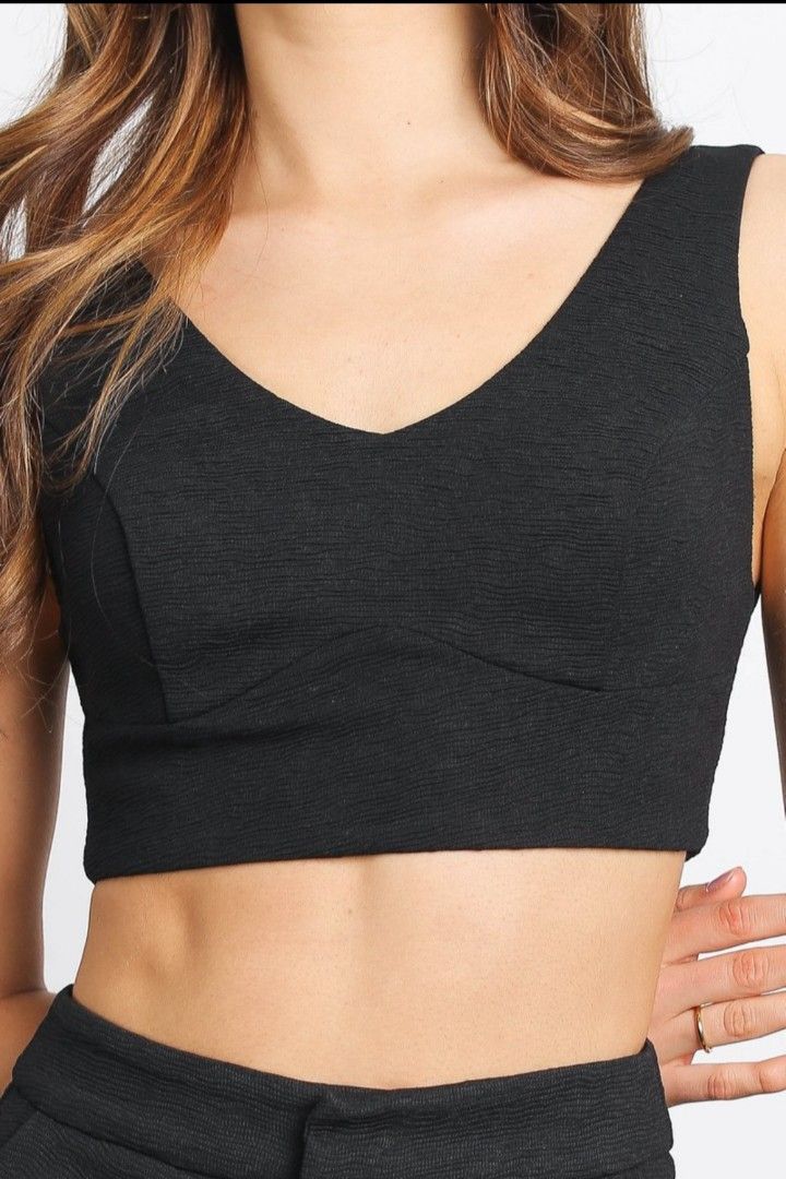 Tomi Textured Top S, Women's Fashion, Tops, Sleeveless on Carousell