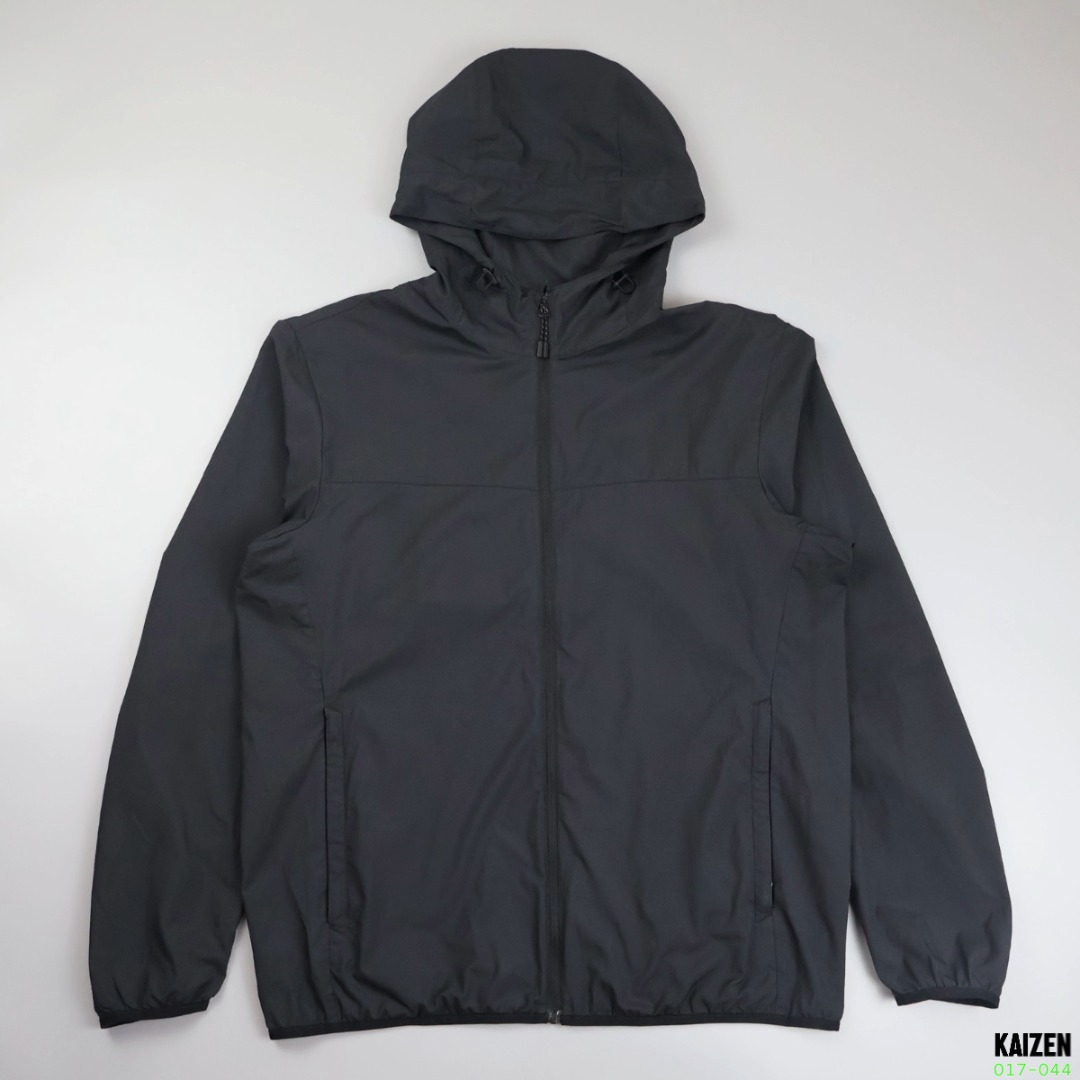 UNIQLO - WIND BREAKER, Men's Fashion, Coats, Jackets and Outerwear on ...